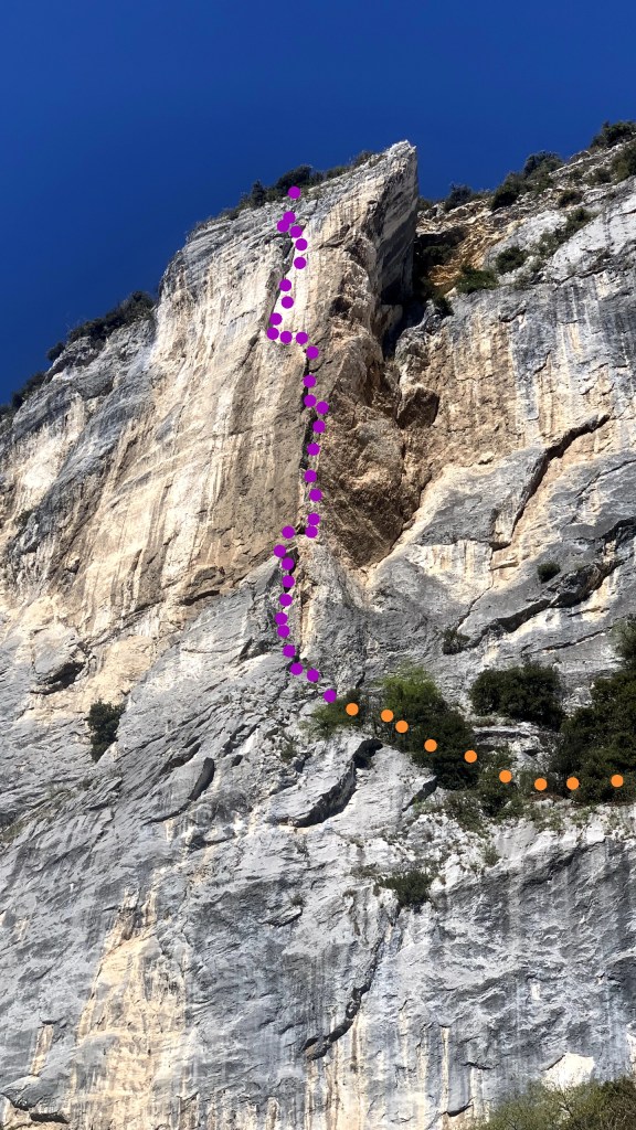 Pilastro Gabrielli – Mandrea (Arco) – GABRIEL BUDA A.GUIDA ALPINA I